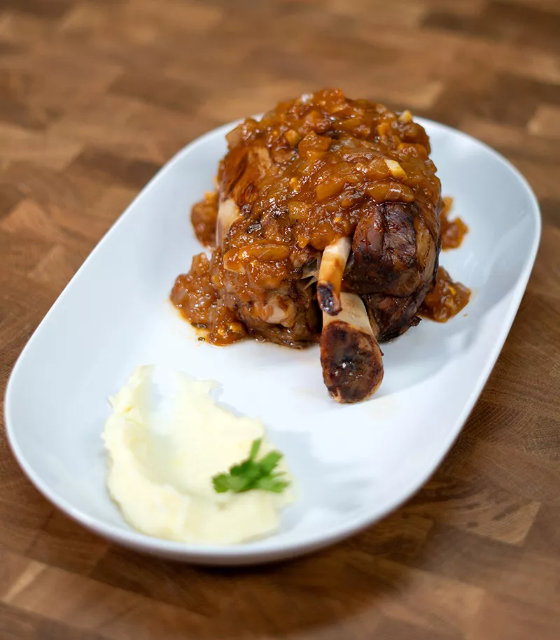 IKEA Tenerife - Codillo con salsa ISKUB cola