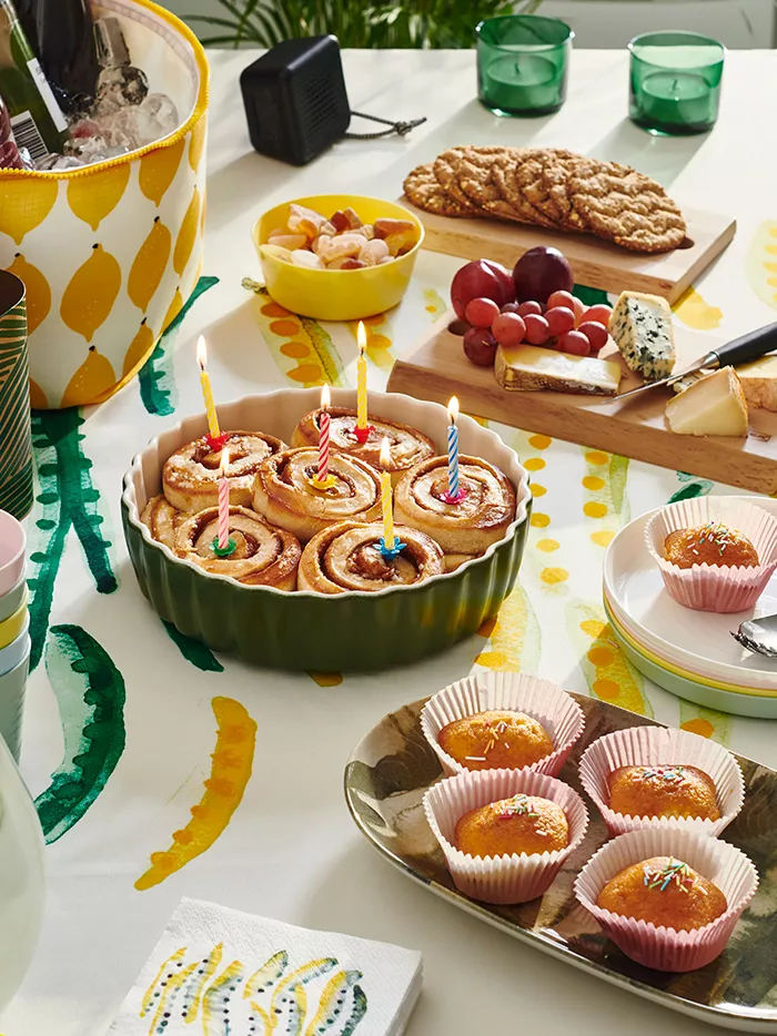 IKEA Gran Canaria - Friends coming make it a party